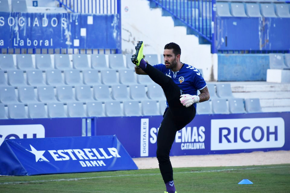 Ian Mackay, una assegurança a la porteria arlequinada en els primers ...