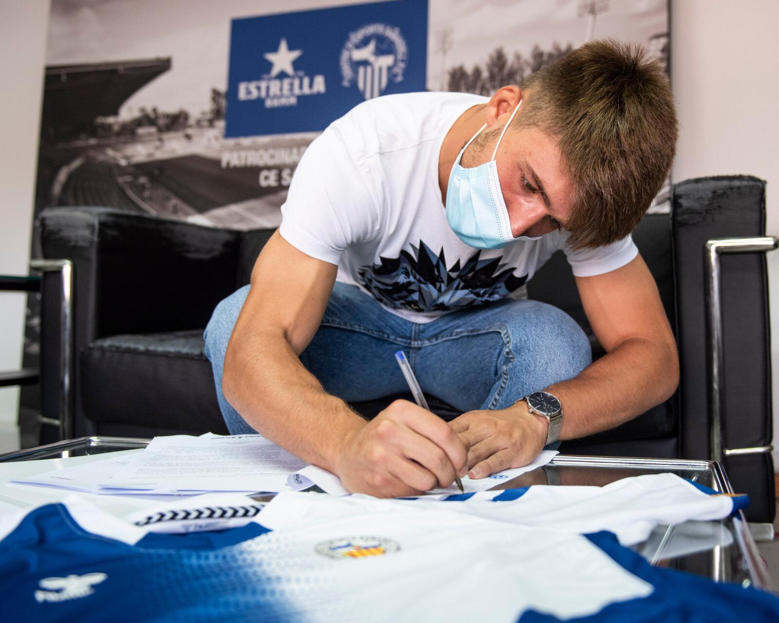 Aarón Rey s'afegeix al capítol de renovacions del Sabadell firmant fins ...